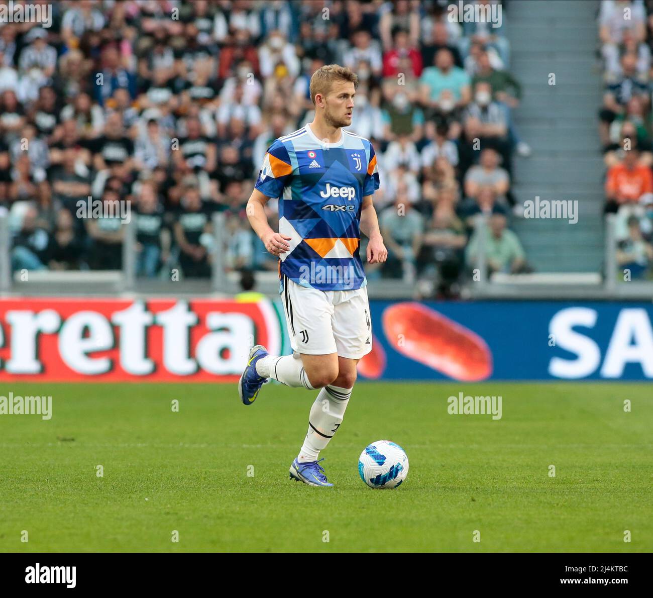 Light of juventus fc hi-res stock photography and images - Alamy