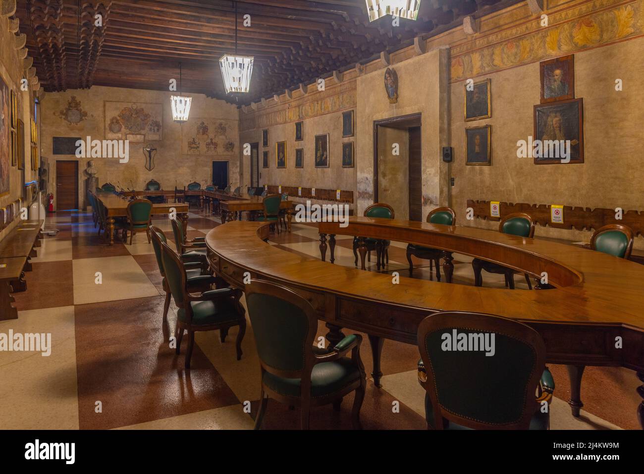 Medieval lecture hall hi-res stock photography and images - Alamy
