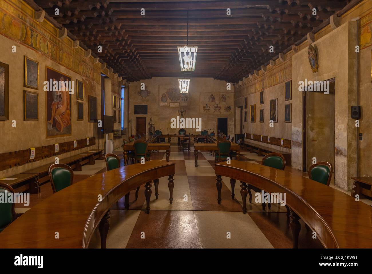 Medieval lecture hall hi-res stock photography and images - Alamy