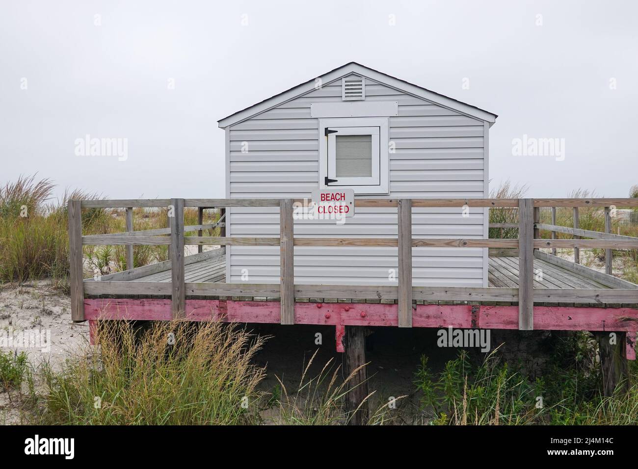 New coast guard headquarters building hi-res stock photography and ...
