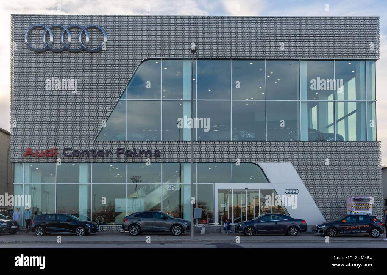 Audi logotype hi-res stock photography and images - Alamy