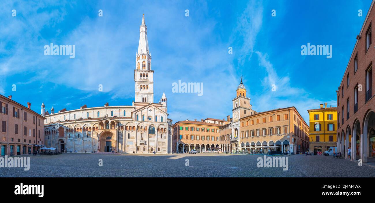 Modena, Italy, September 23, 2021: Cathedral of Modena and Ghirlandina ...