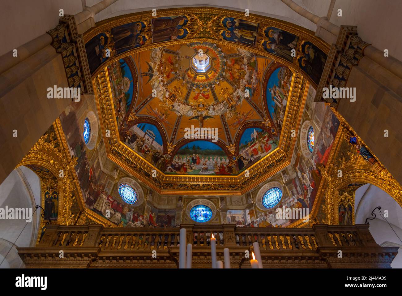 Italy loreto basilica holy house interior hi-res stock photography and ...