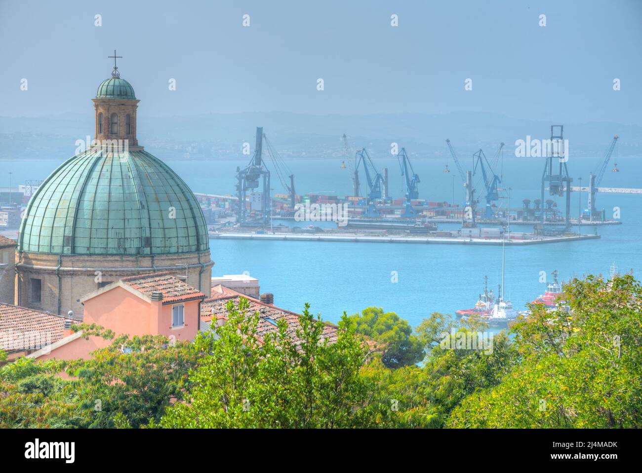 Ss pellegrino e teresa hi-res stock photography and images - Alamy