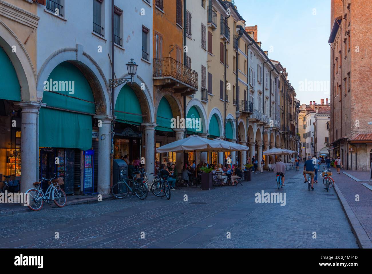 Old commerical center hi-res stock photography and images - Alamy