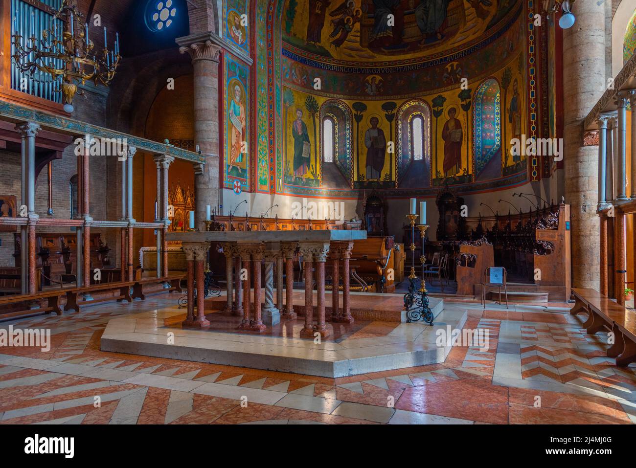Modena, Italy, September 22, 2021: Interior of the Cathedral of Modena ...