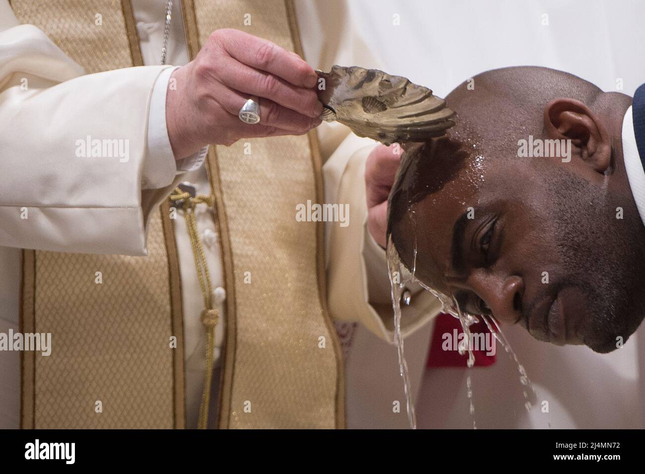 Easter vigil paschal candle hi-res stock photography and images - Alamy