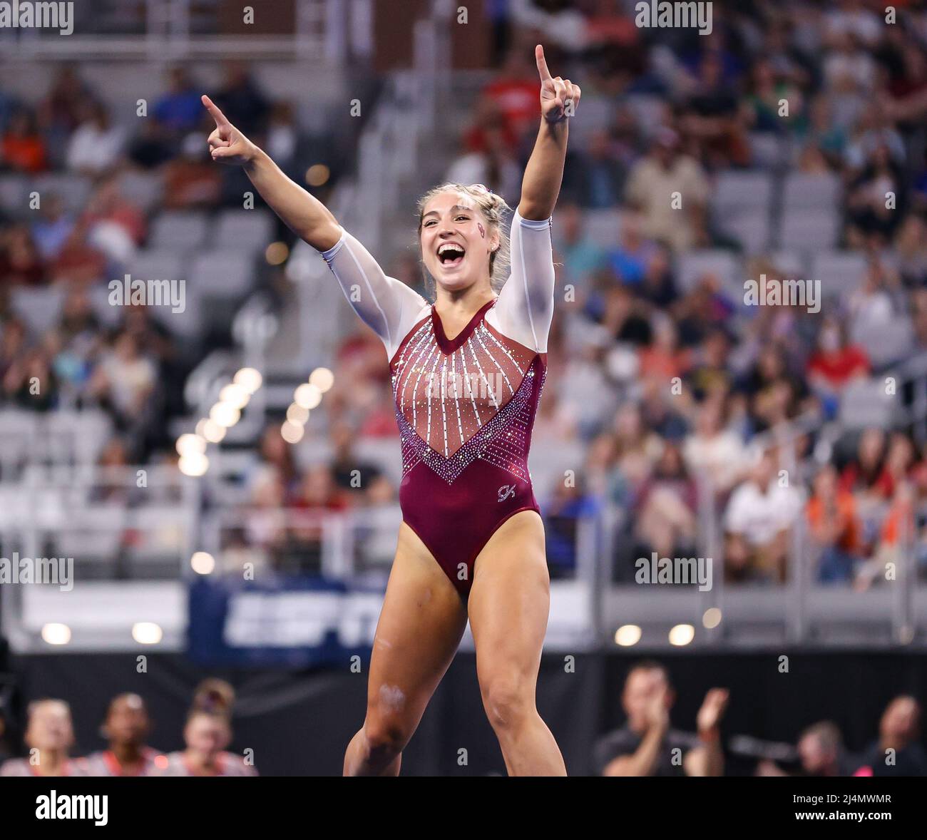 Fort Worth, TX, USA. 16th Apr, 2022. Oklahoma's Danielle Sievers points ...