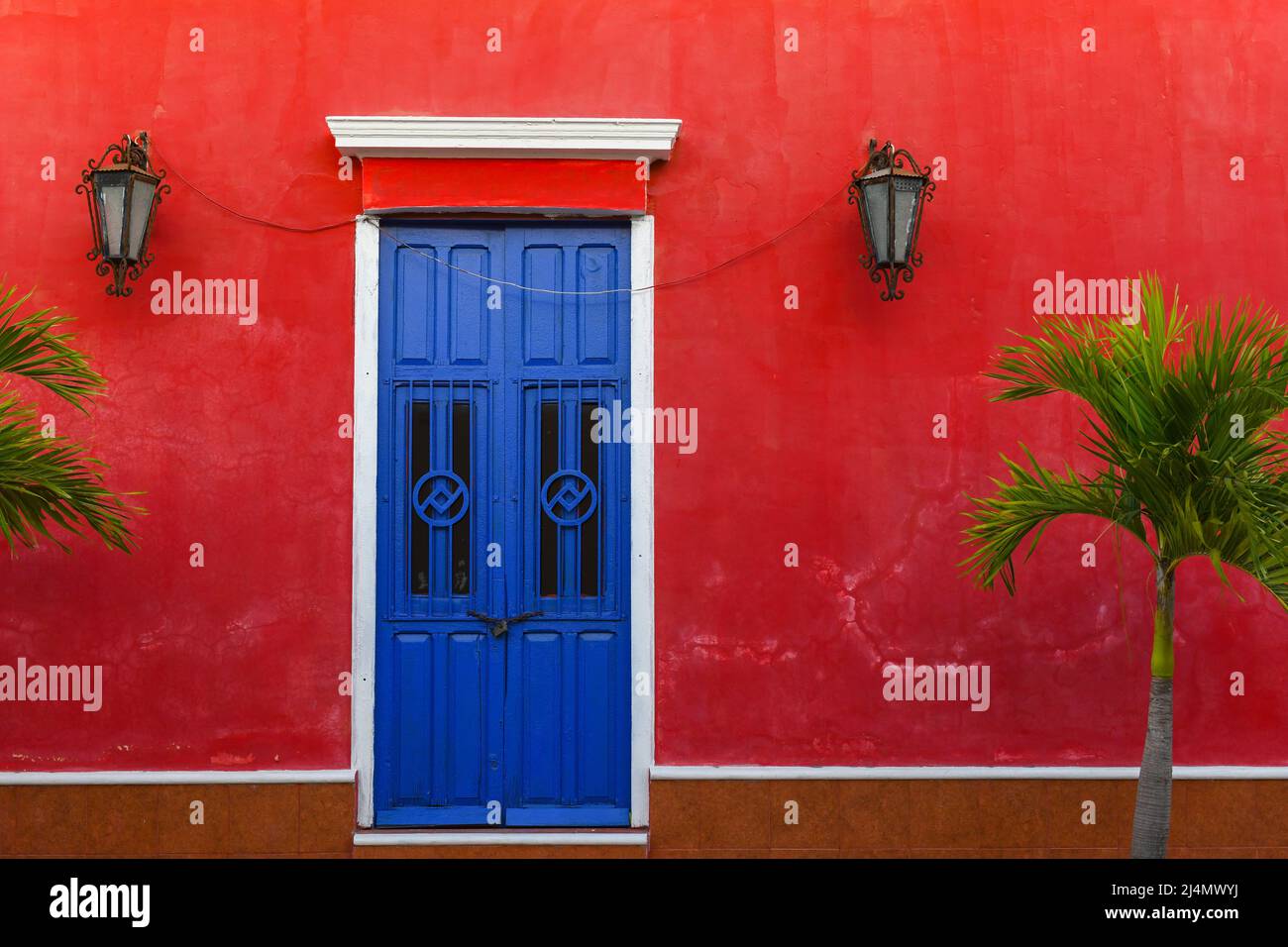 Colonial era house, Historic center of Merida Mexico Stock Photo - Alamy