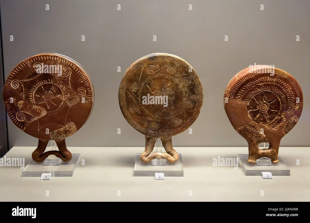 Ancient greek pottery hi-res stock photography and images - Alamy