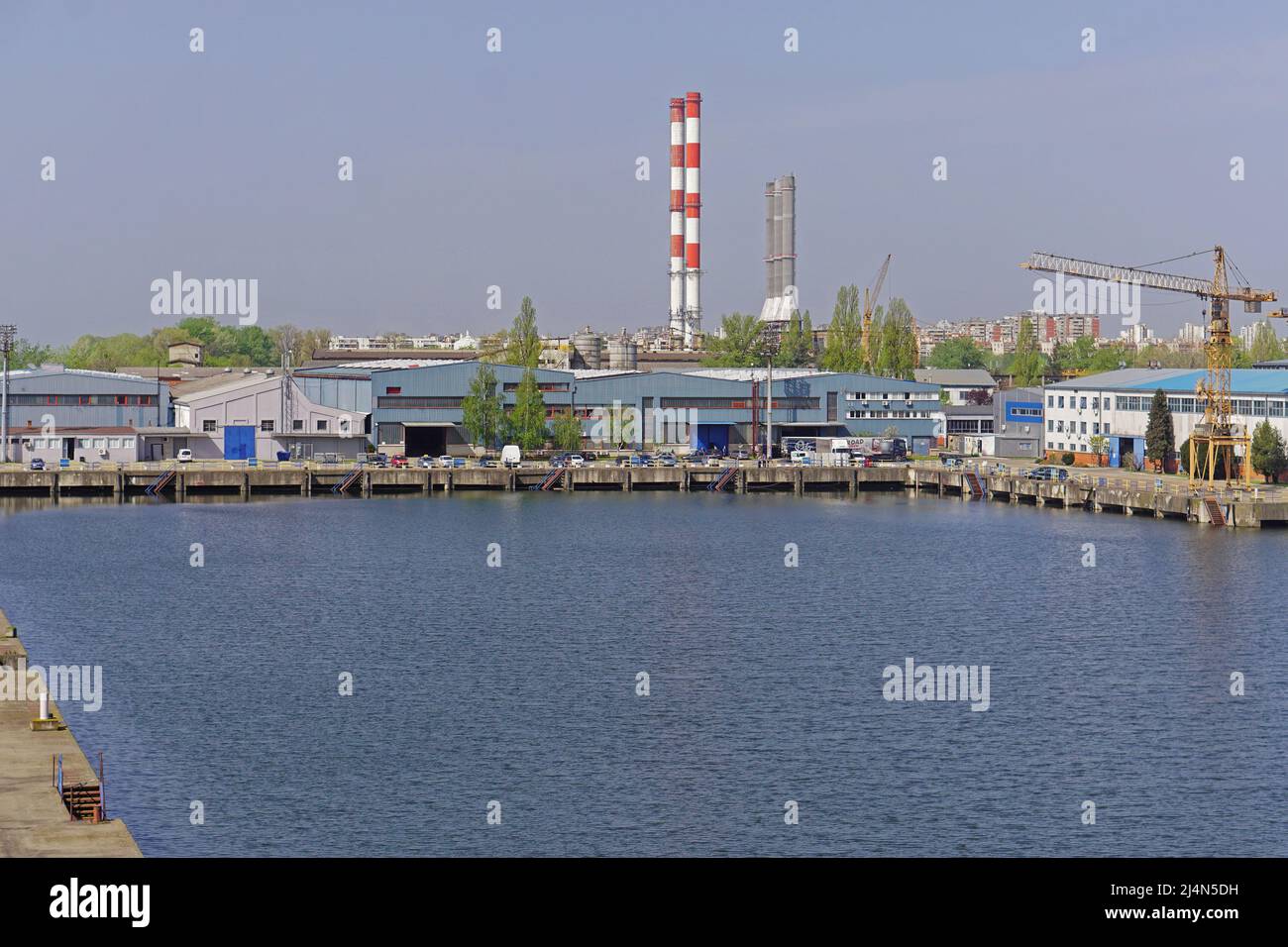 Empty shipyard hi-res stock photography and images - Alamy