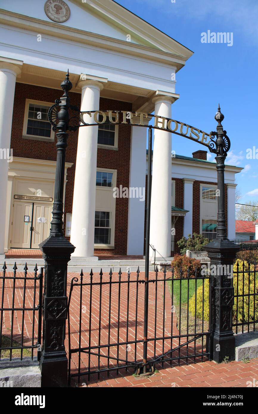 Battered brickwork hi-res stock photography and images - Alamy