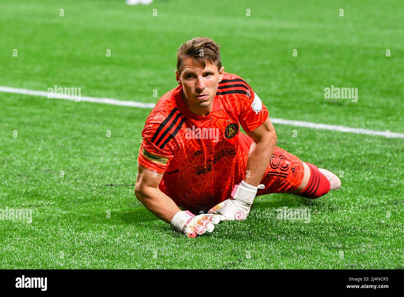 ATLANTA, GA Ã APRIL 16: Atlanta goalkeeper Bobby Shuttleworth (18 ...