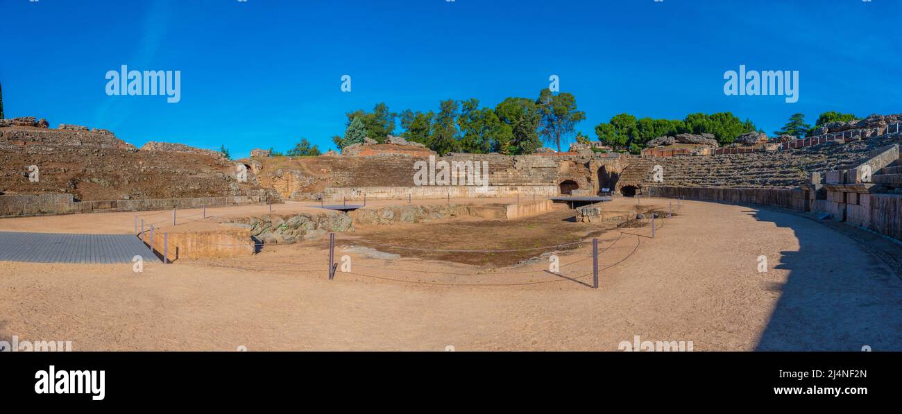 Roman Amphitheatre of Mérida in Spain Stock Photo - Alamy
