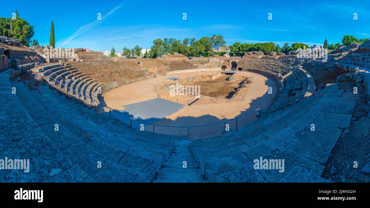 Roman Amphitheatre of Mérida in Spain Stock Photo - Alamy