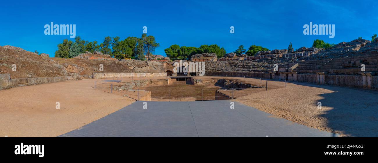 Roman Amphitheatre of Mérida in Spain Stock Photo - Alamy