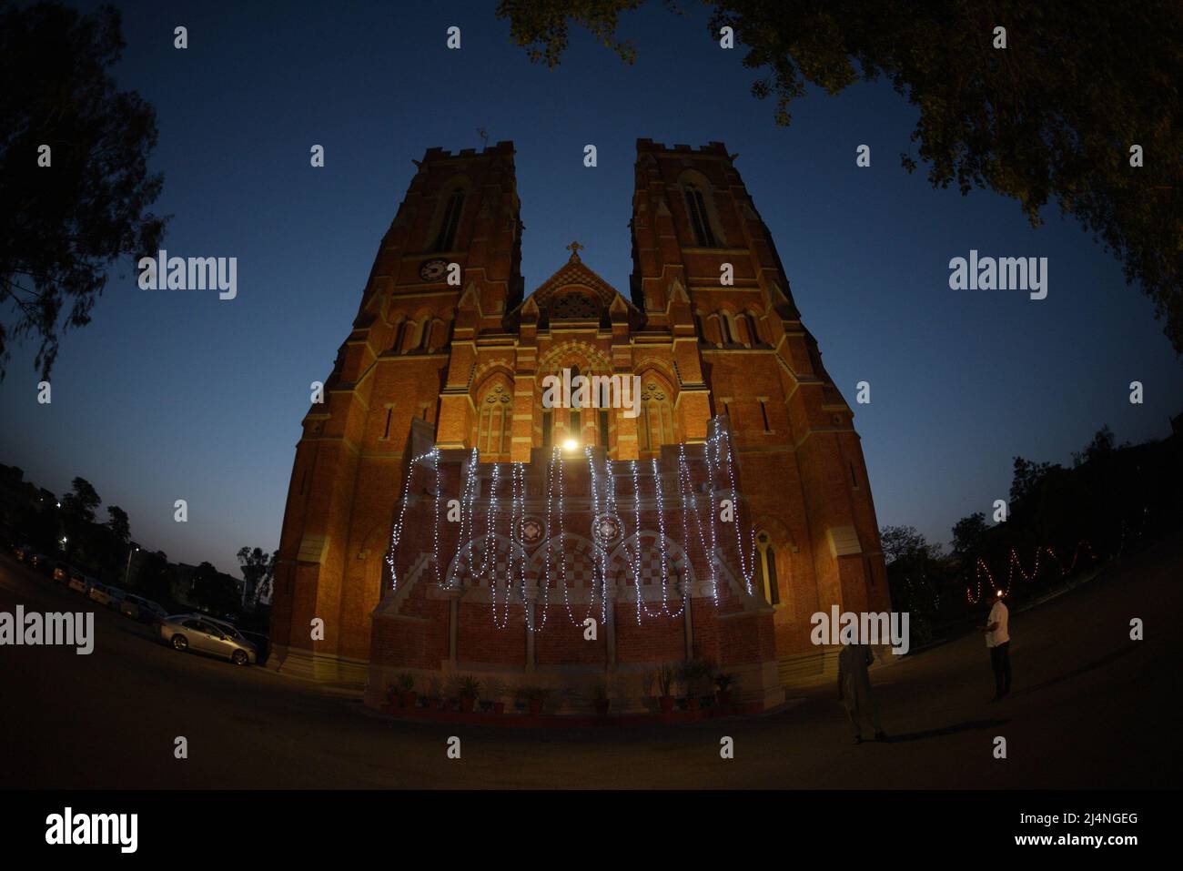 Lahore, Pakistan. 16th Apr, 2022. Pakistani large number of catholic ...