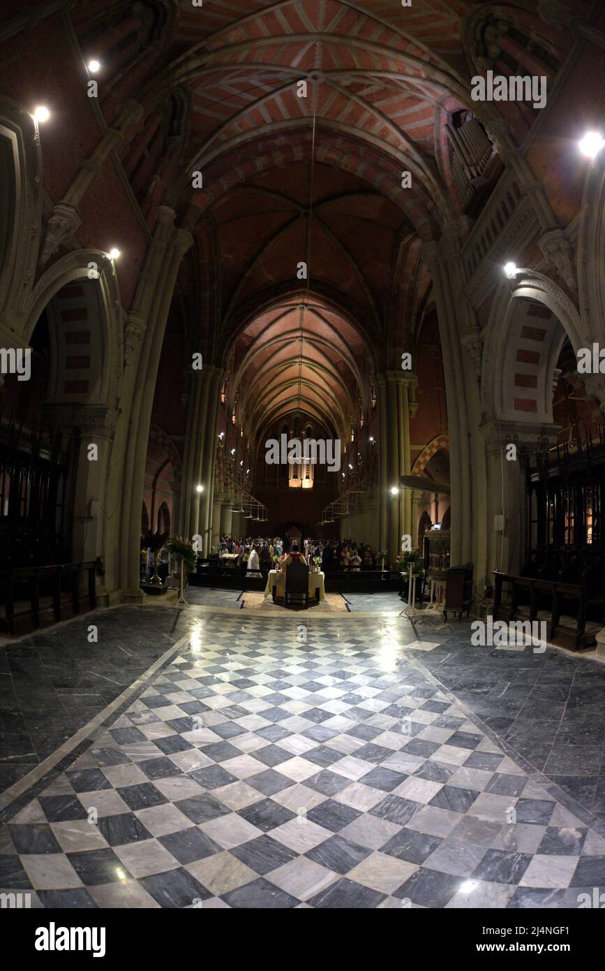 Lahore, Pakistan. 16th Apr, 2022. Pakistani large number of catholic ...