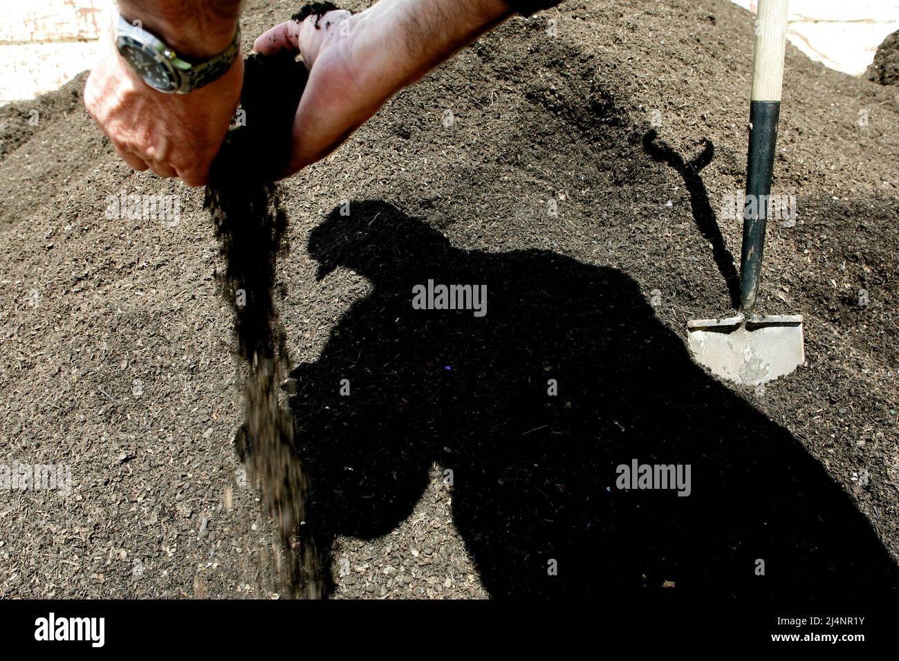 Compost station hi-res stock photography and images - Alamy