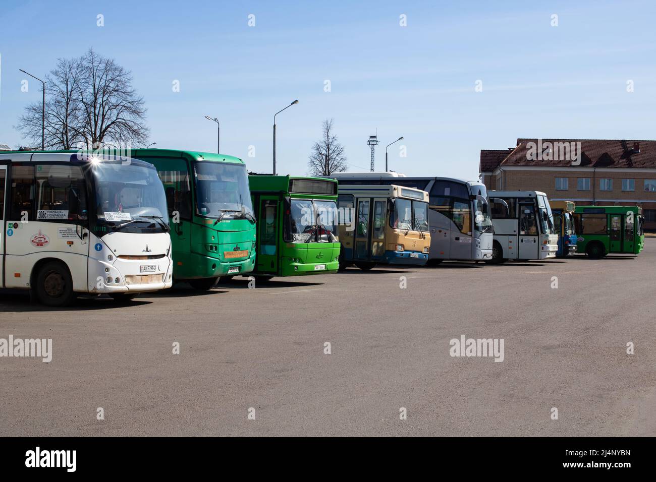 Belarus, Polotsk - 10 april, 2022: Lots of buses at the station close ...