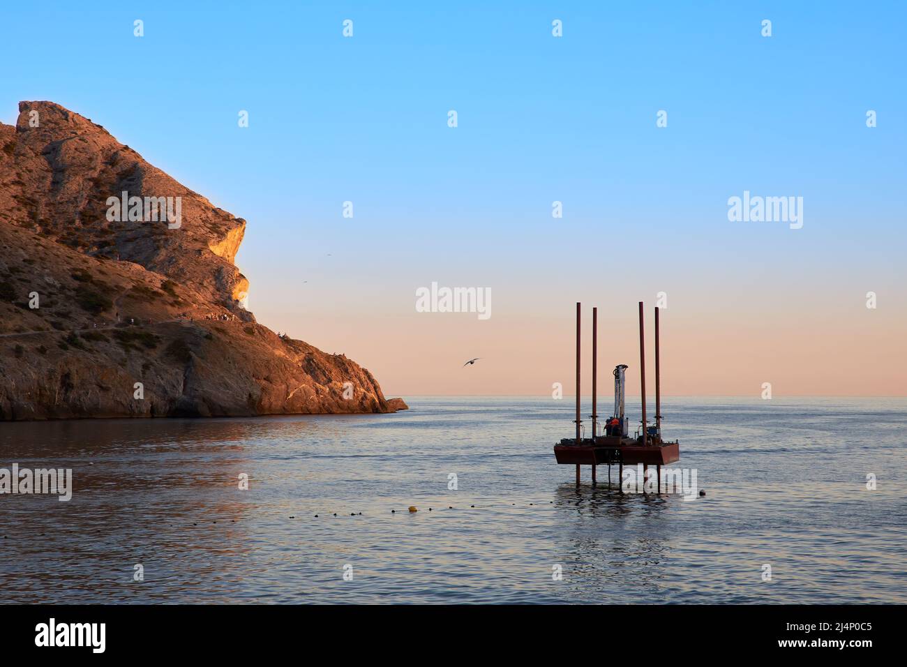 Jack up oil rig legs hi-res stock photography and images - Alamy