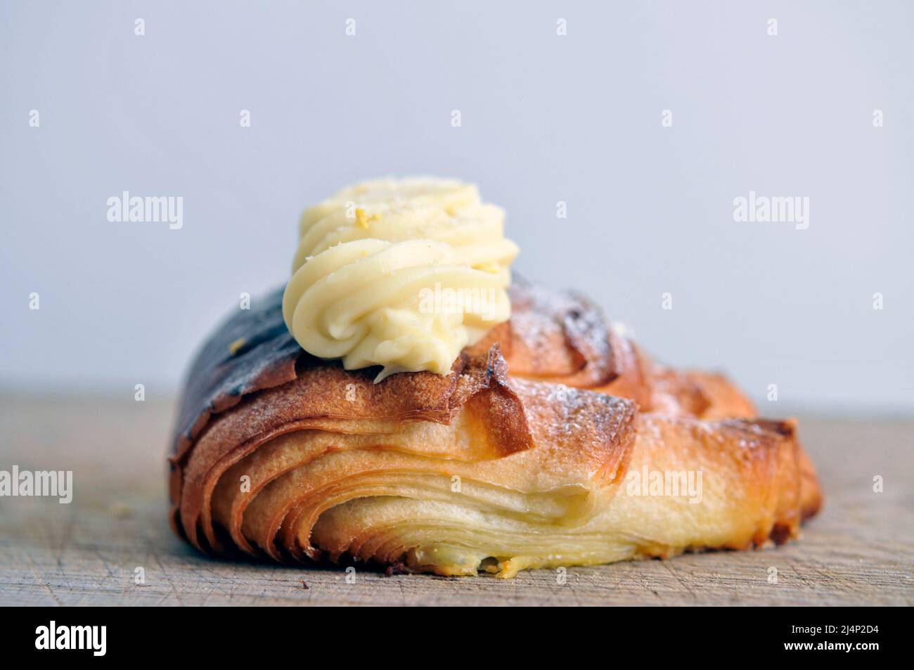 Croissant crunch hi-res stock photography and images - Alamy