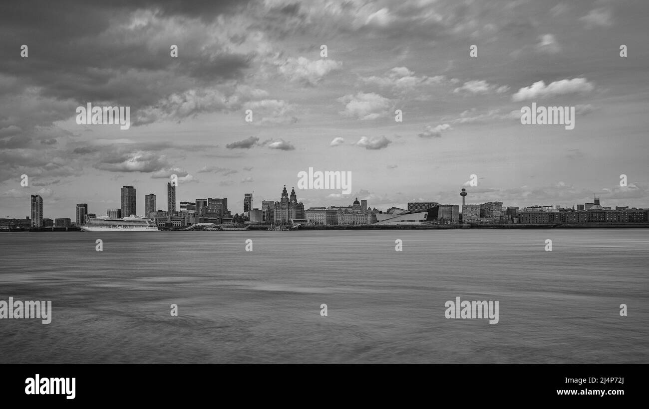 Liverpool waterfront and city skyline Stock Photo - Alamy