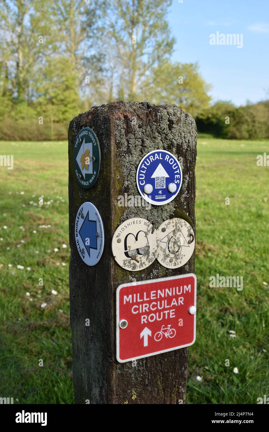 Waymarker in Milton Keynes Stock Photo - Alamy