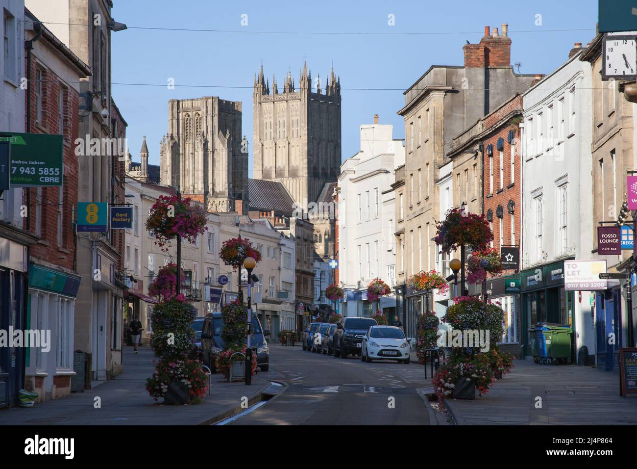 On the high street in wells hi-res stock photography and images - Alamy