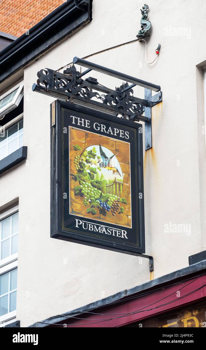 Sign outside The Grapes pub across the road from Liverpool Philharmonic ...