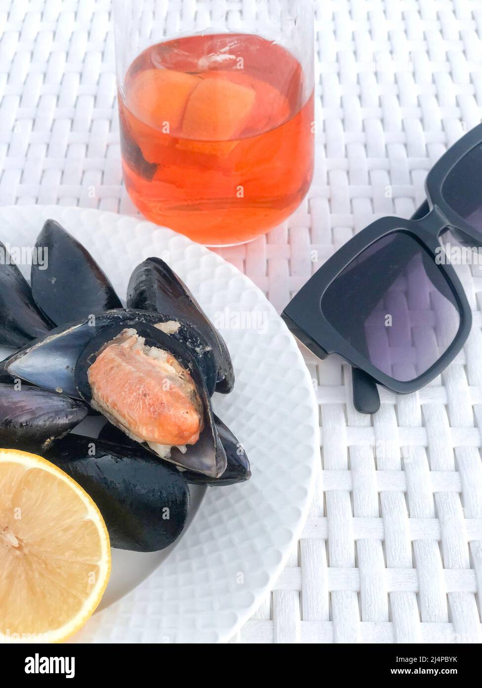 stuffed mussels, delicious stuffed mussels is known as midye dolma in ...