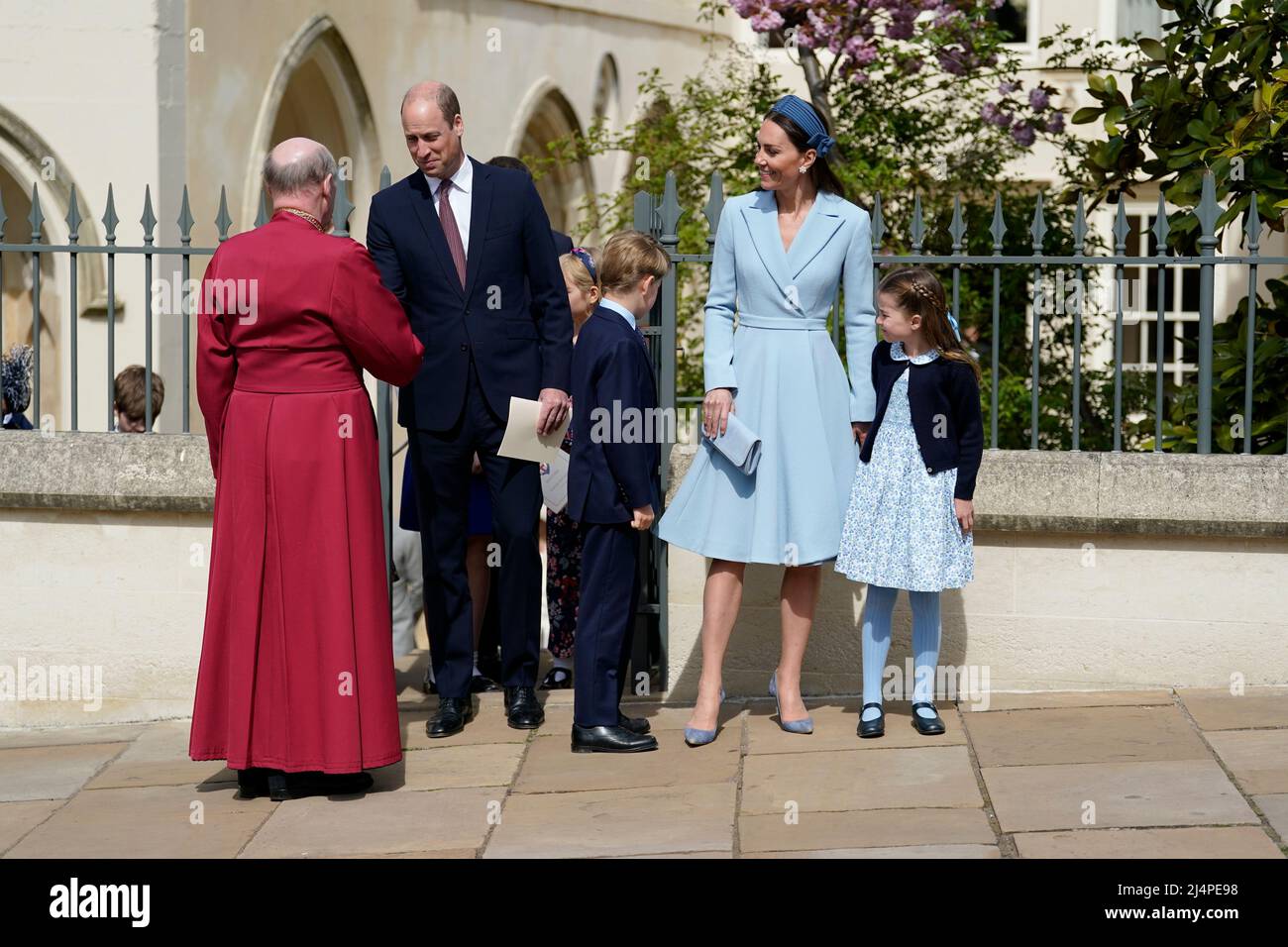 The Duke and Duchess of Cambridge, Princess Charlotte and Prince George ...