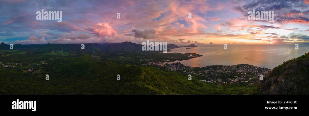 Black river gorge viewpoint hi-res stock photography and images - Alamy