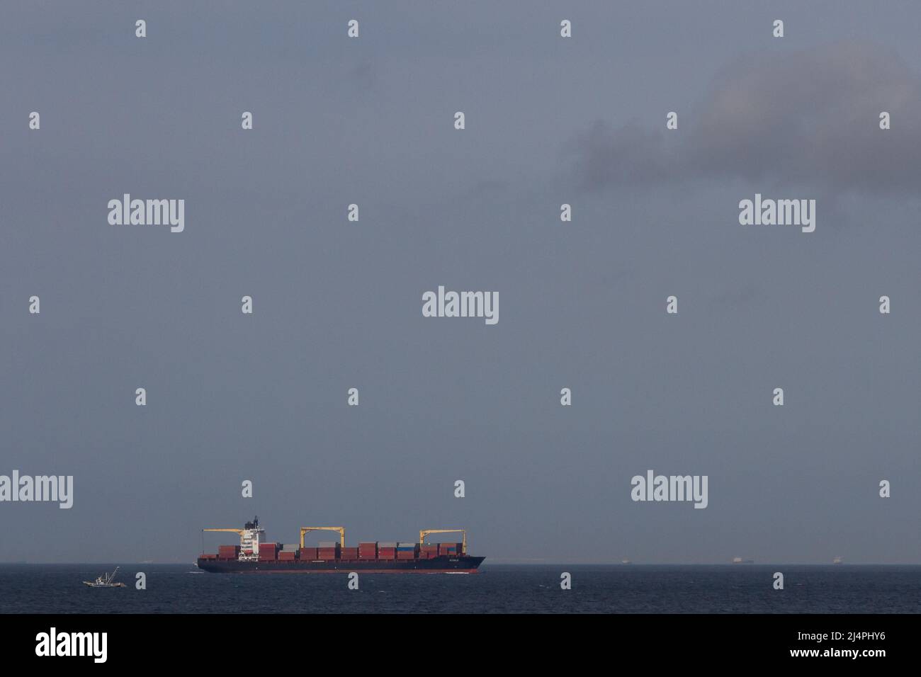 The large container ship, Etoile (IMO 9301469) sailing in Tokyo Bay ...