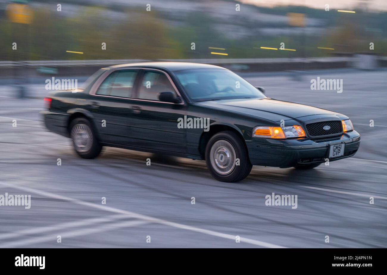 2002 Ford Crown Victoria Police Interceptor (P71 police car spec ...