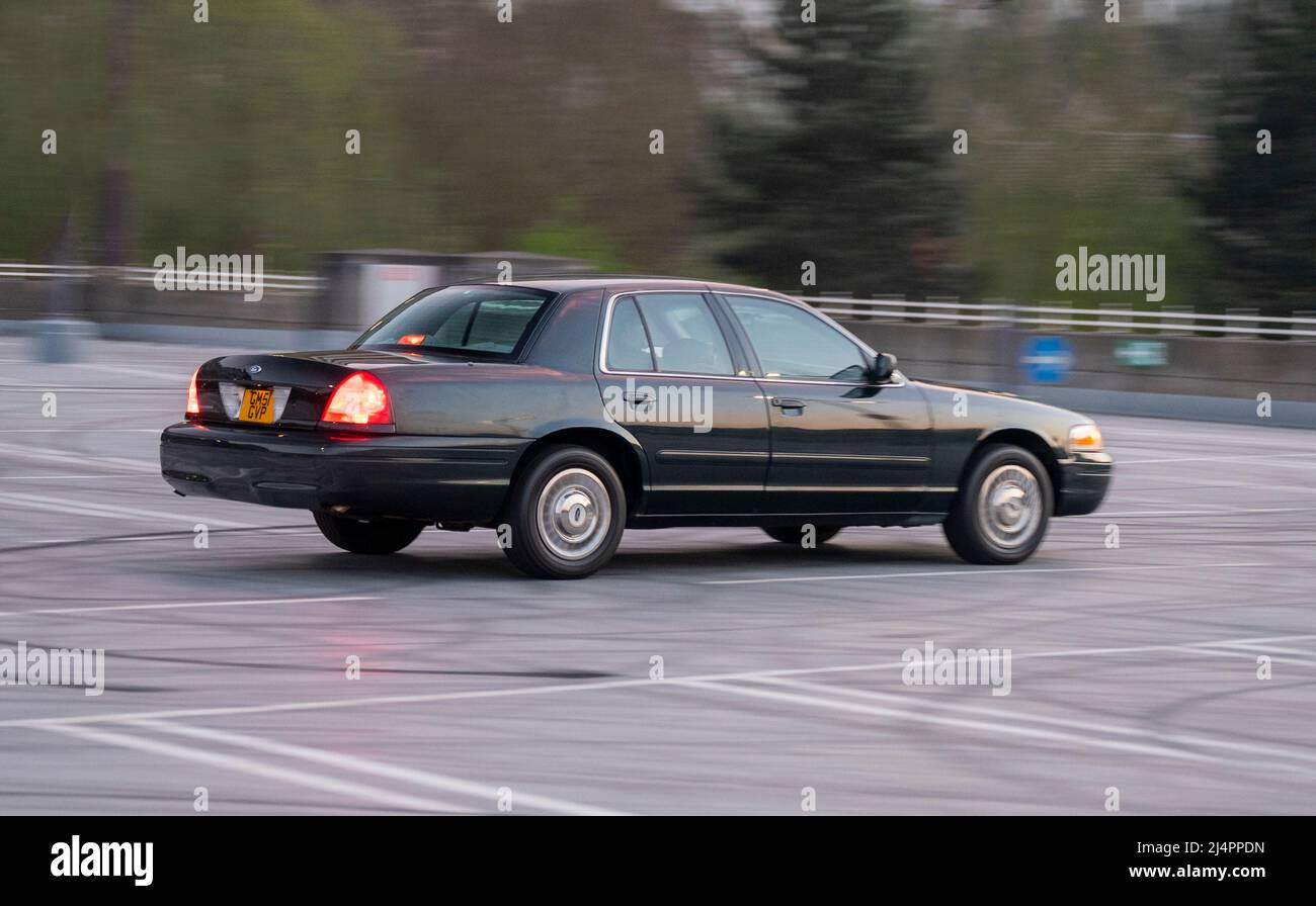 2002 Ford Crown Victoria Police Interceptor (P71 police car spec ...