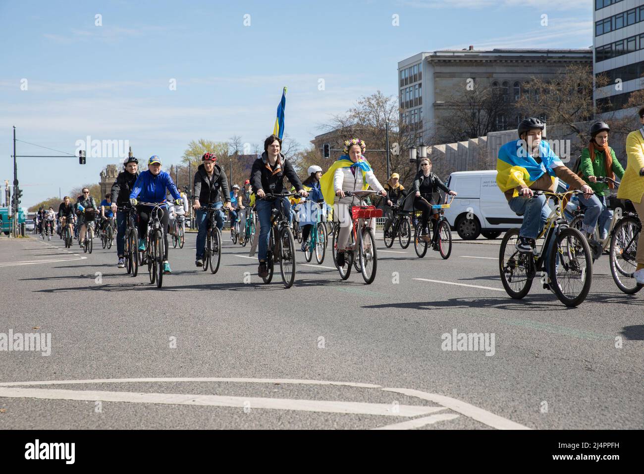 Antikriegdemo hi-res stock photography and images - Alamy