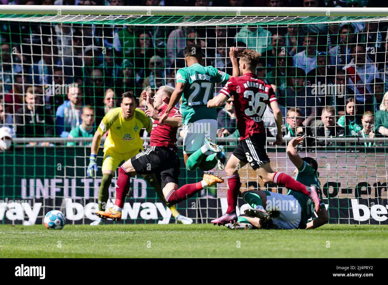 Bremen, Germany. 17th Apr, 2022. Soccer: 2nd Bundesliga, Werder Bremen ...