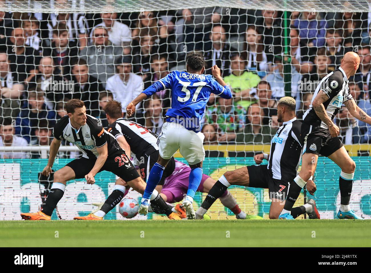 Ademola lookman celebration hi-res stock photography and images - Alamy