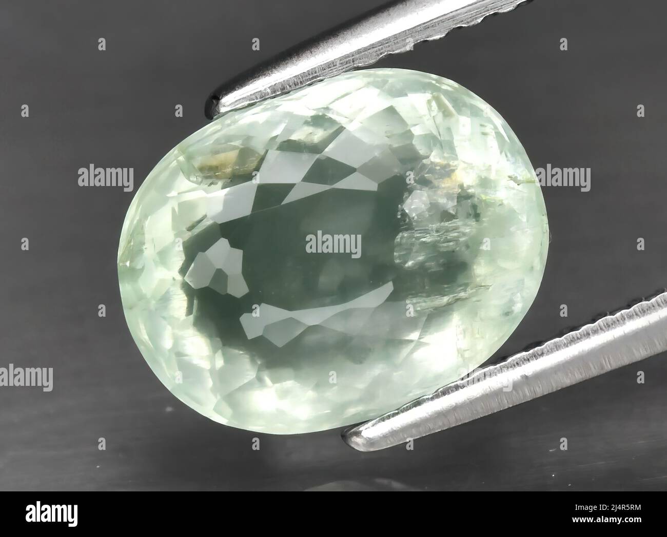 Beryl mineral hi-res stock photography and images - Alamy