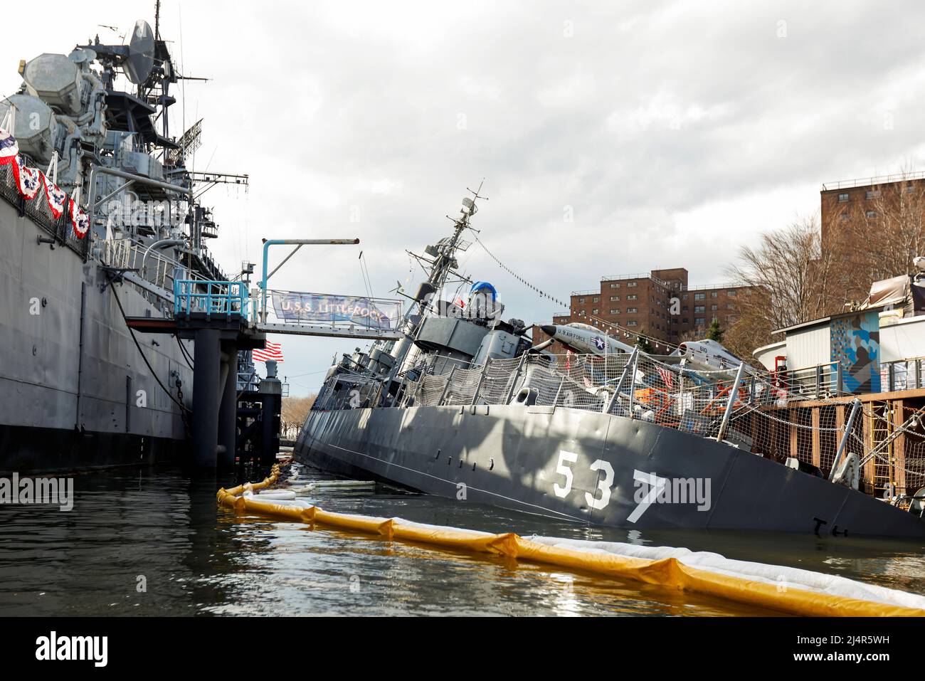 Buffalo naval park hi-res stock photography and images - Alamy