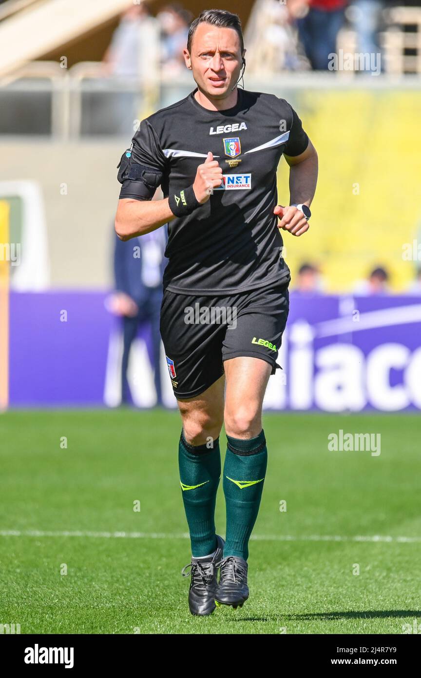 Artemio Franchi stadium, Florence, Italy, April 16, 2022, Referee Mr ...