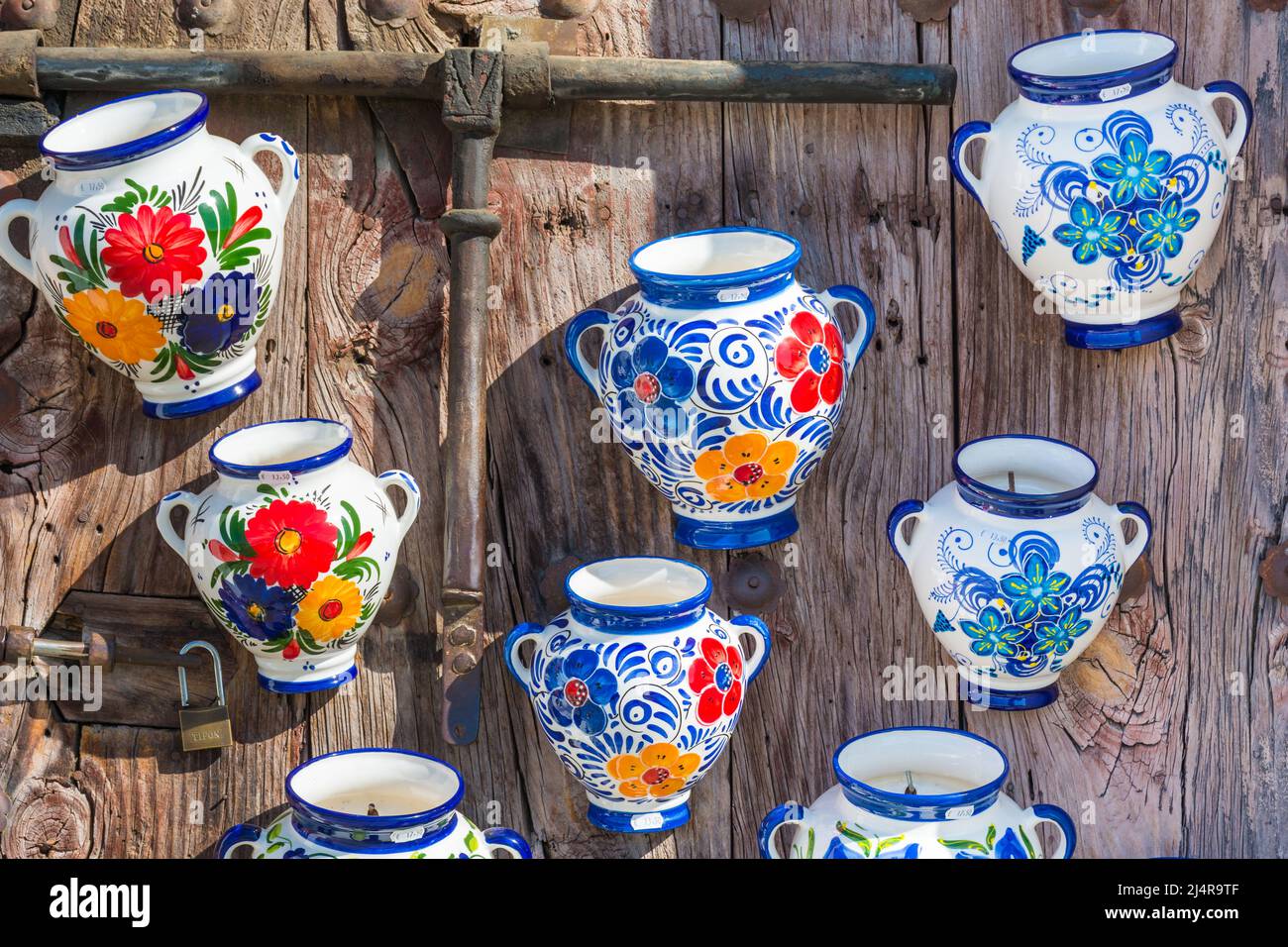Colorful ceramics crafts hi-res stock photography and images - Alamy