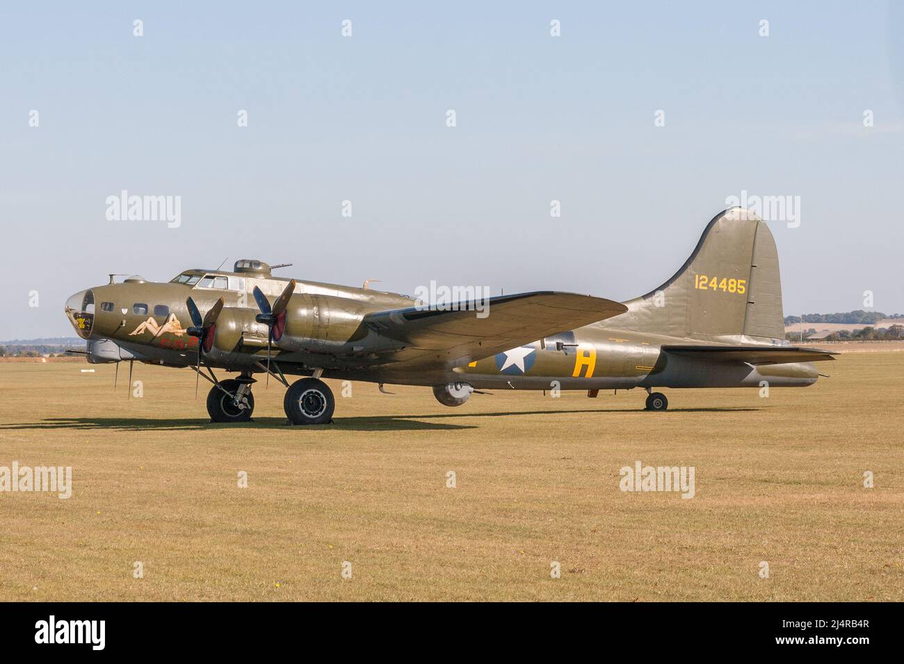 Boeing B-17G Flying Fortress ‘124485 - ‘Memphis Belle' /' Sally B’' (G ...