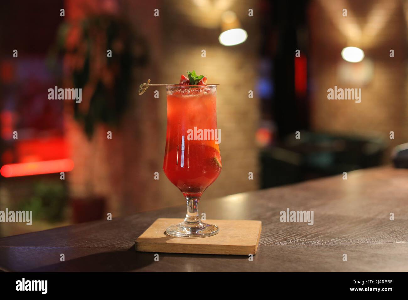 One alcoholic cocktail in a nightclub close-up Stock Photo - Alamy