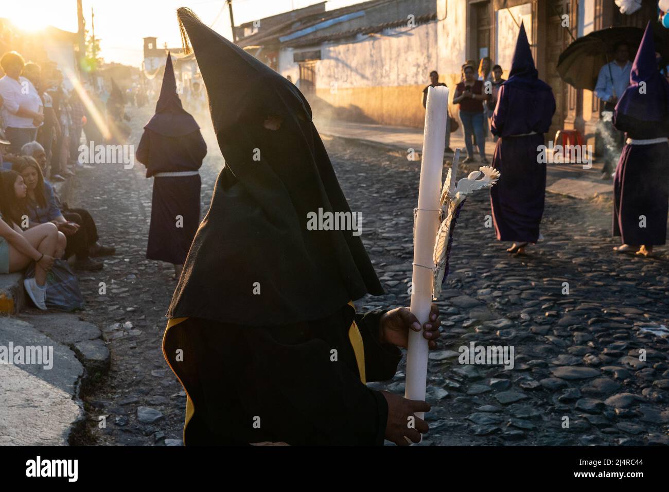 Patzcuaro, Mexico. 16th Apr, 2022. Roman Catholic hooded penitents ...