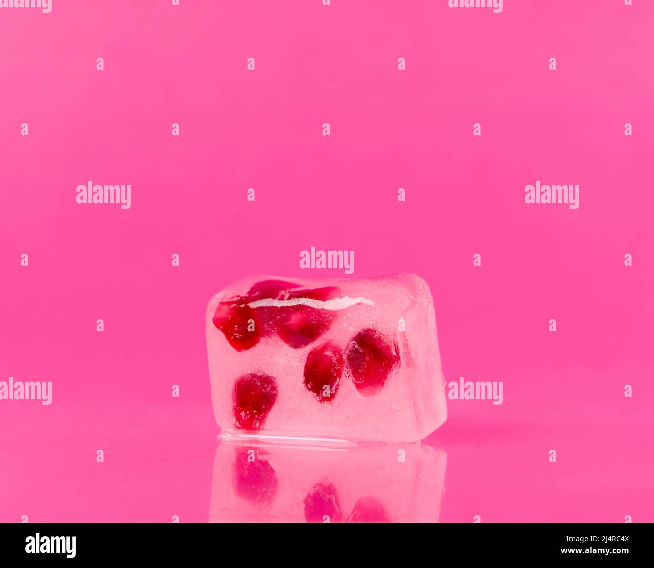 Pink ice cube hi-res stock photography and images - Alamy