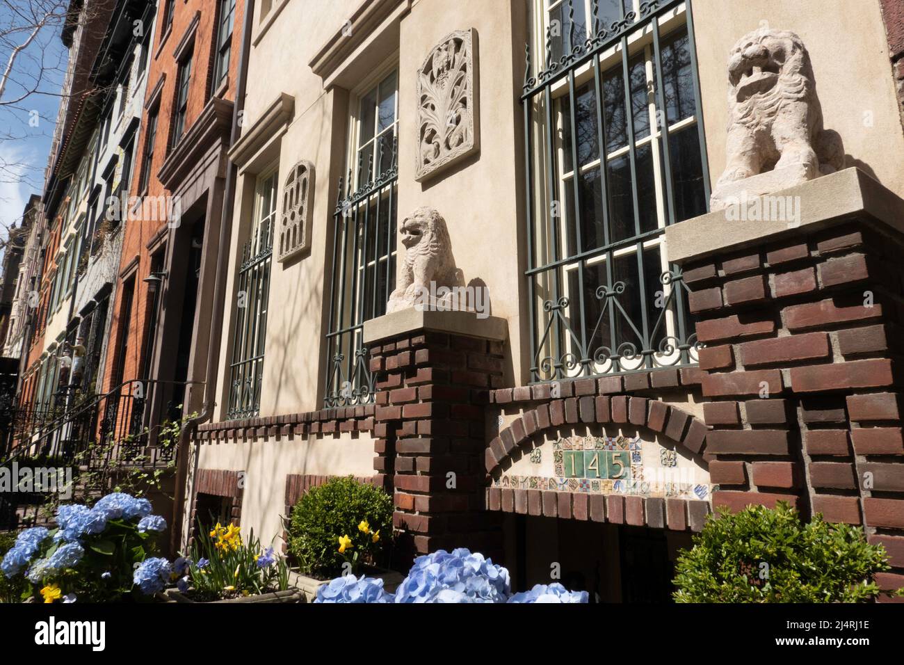 East 19th Street is in the Gramercy Park Historic District off New York ...