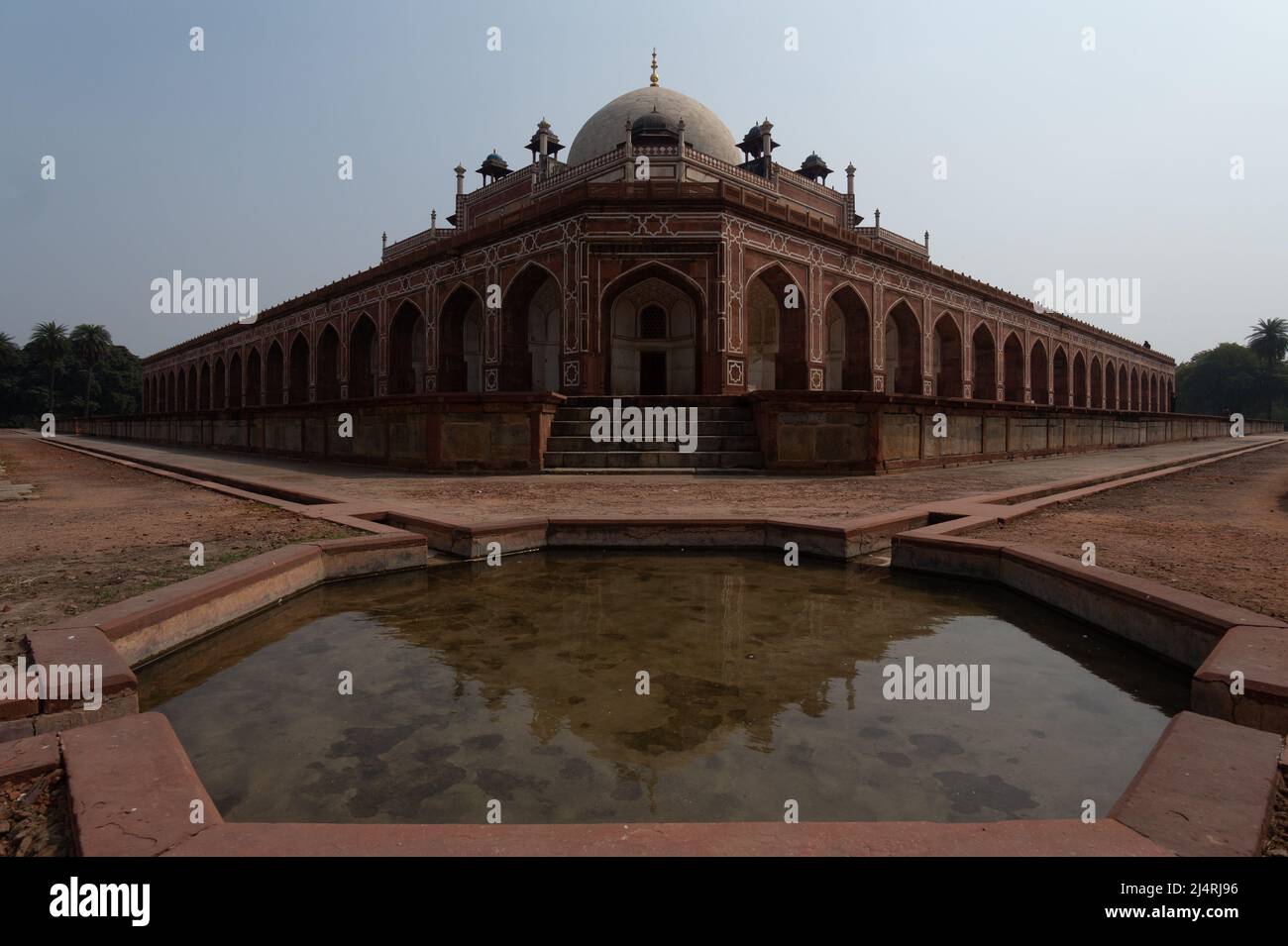"Maqbara-e-Humayun" a masterpiece of Mughal architecture and a garden ...