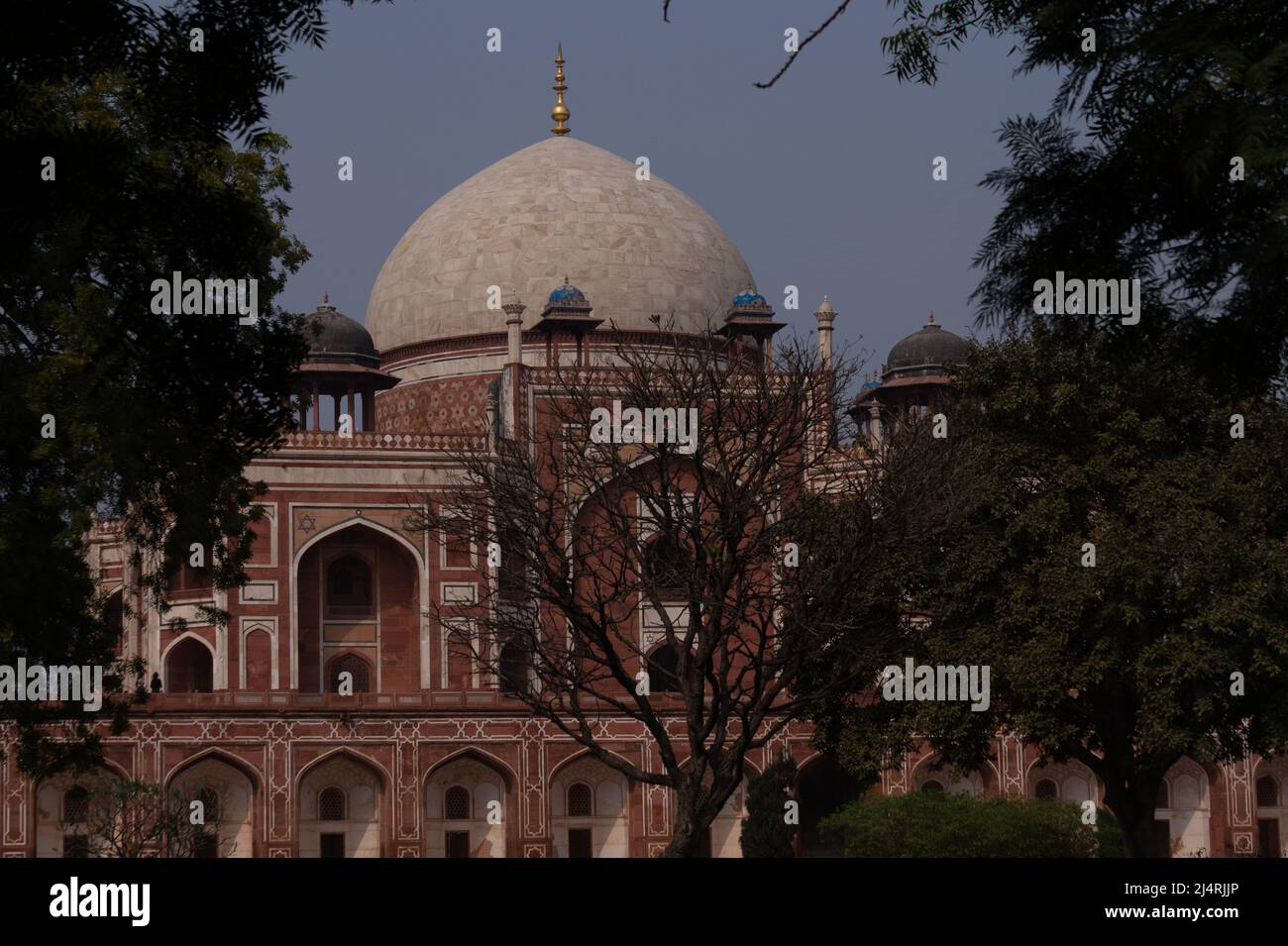 "Maqbara-e-Humayun" a masterpiece of Mughal architecture and a garden ...